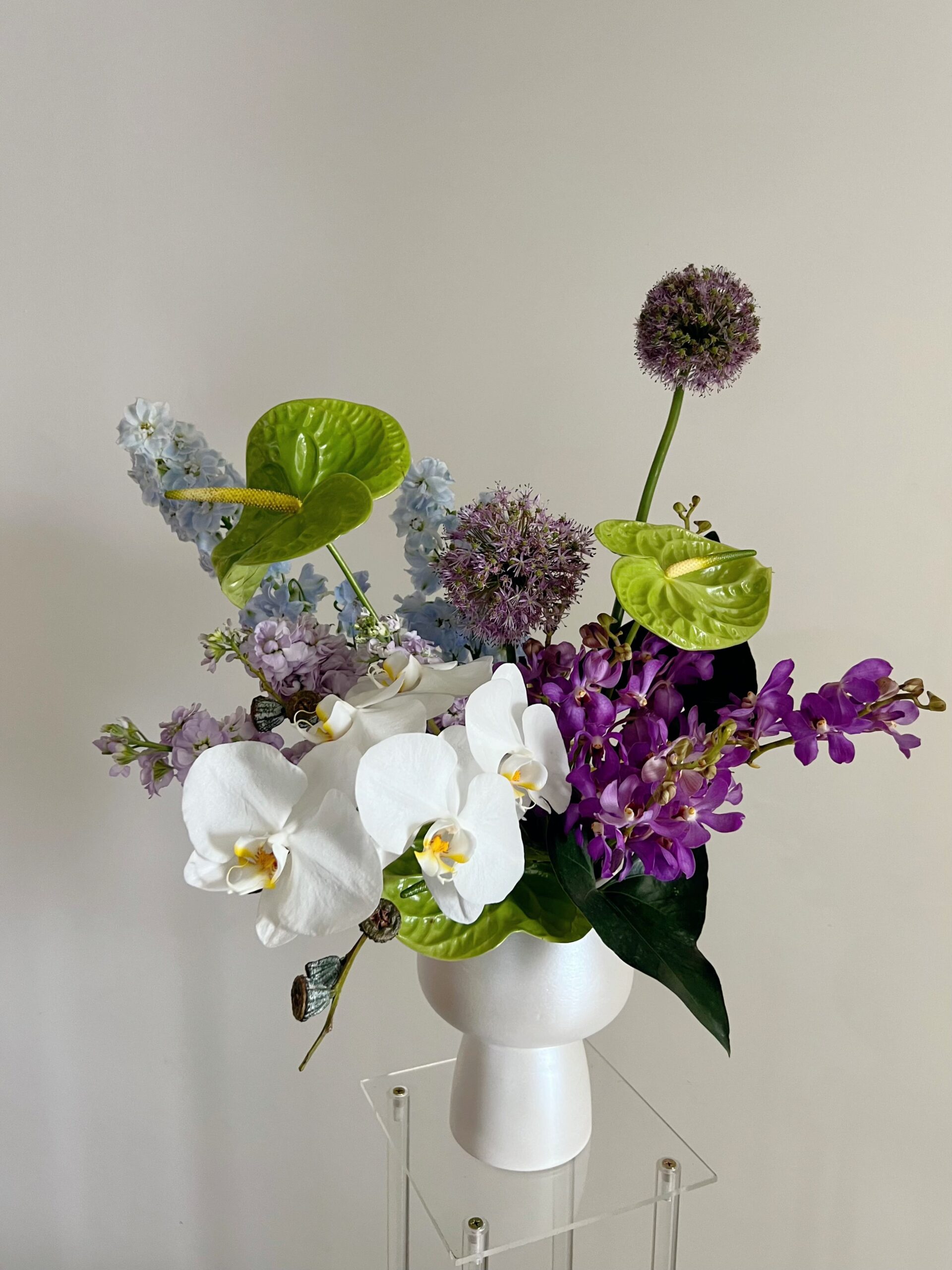 Lilac Flower Vases Arrangement – Hei Flora